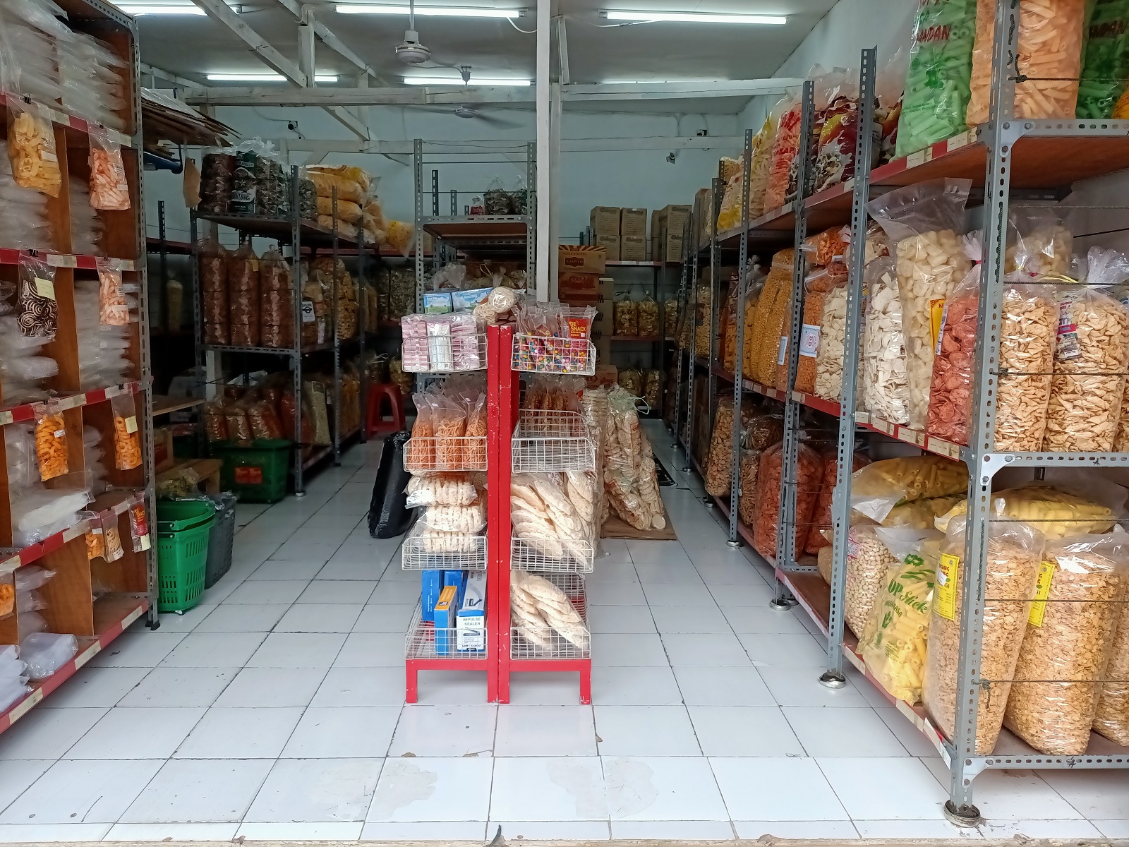 AGEN SNACK 500an KILOAN TERDEKAT